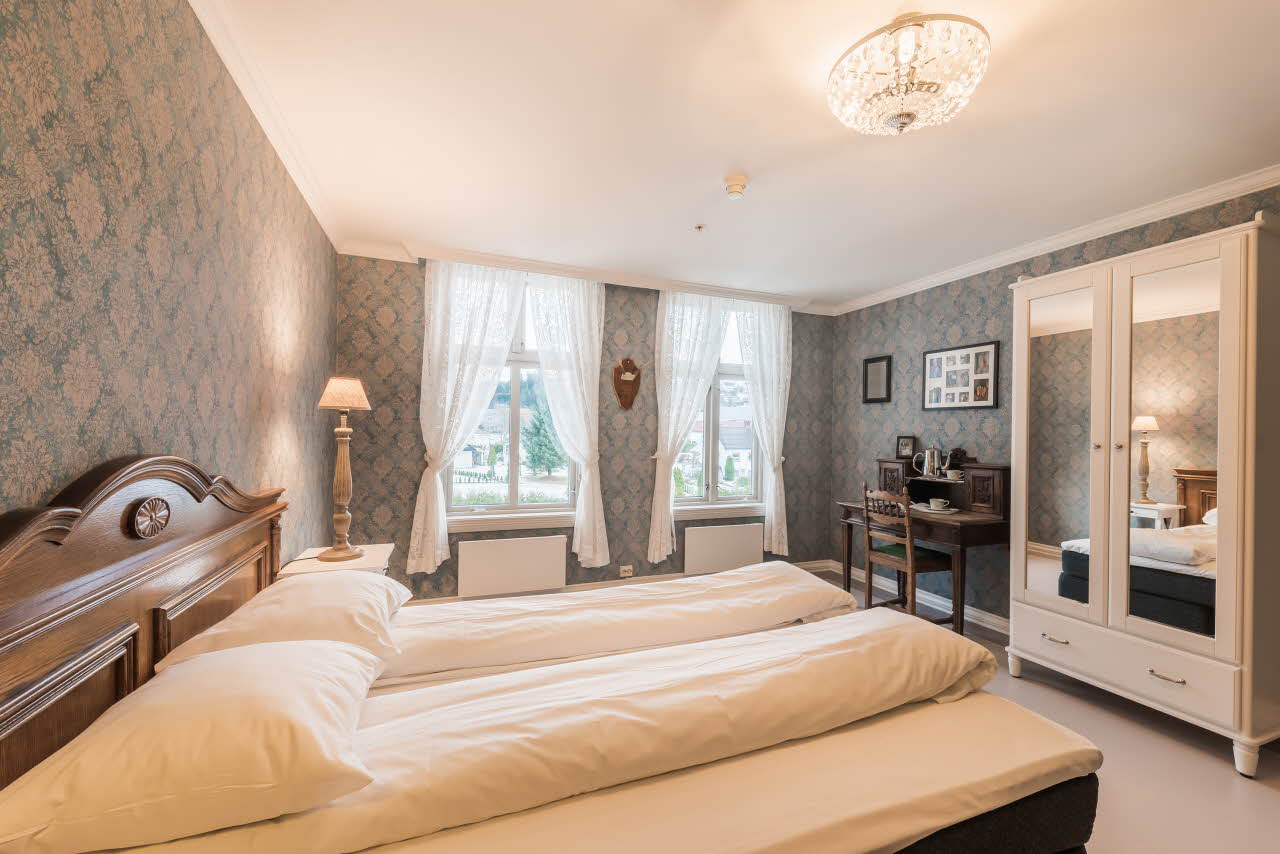 Historic atmosphere at Gloppen Hotell | Norways best